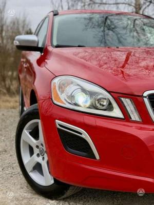 Sarkans Volvo XC60 2012 Šauļi, ar dzinēja tilpumu 1.98 L un nobraukumu 255 tūkst. km par 12450 €, foto 18 vietnē AUTOMOTO.COM.LV
