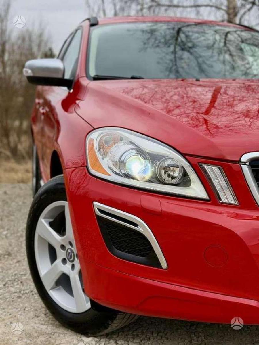 Sarkans Volvo XC60 2012 Šauļi, ar dzinēja tilpumu 1.98 L un nobraukumu 255 tūkst. km par 12450 €, foto 18 vietnē AUTOMOTO.COM.LV
