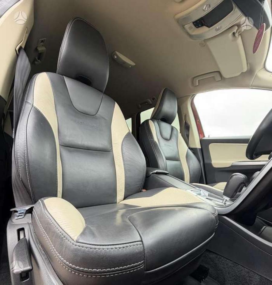 Sarkans Volvo XC60 2012 Šauļi, ar dzinēja tilpumu 1.98 L un nobraukumu 255 tūkst. km par 12450 €, foto 23 vietnē AUTOMOTO.COM.LV