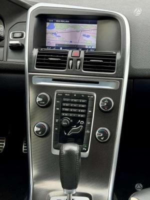 Sarkans Volvo XC60 2012 Šauļi, ar dzinēja tilpumu 1.98 L un nobraukumu 255 tūkst. km par 12450 €, foto 29 vietnē AUTOMOTO.COM.LV