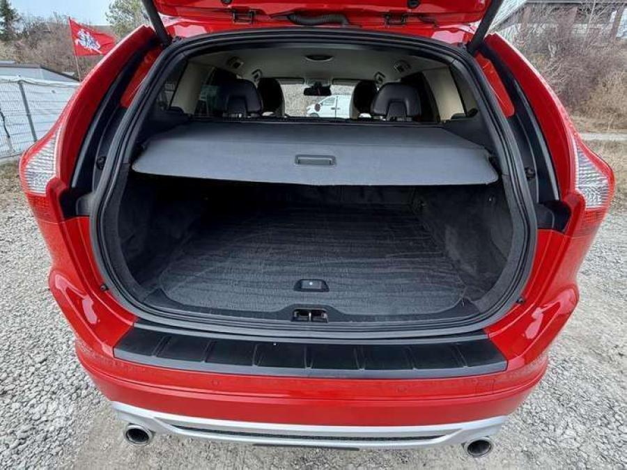 Sarkans Volvo XC60 2012 Šauļi, ar dzinēja tilpumu 1.98 L un nobraukumu 255 tūkst. km par 12450 €, foto 35 vietnē AUTOMOTO.COM.LV