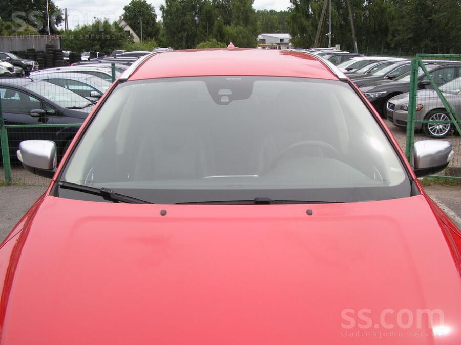 Red Volvo XC60 2012 in Riga, with an engine capacity of 2.00 L and mileage of 0 thousand km for 9950 €, photo 13 on AUTOMOTO.COM.LV