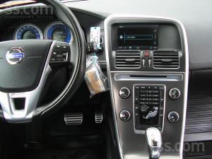 Red Volvo XC60 2012 in Riga, with an engine capacity of 2.00 L and mileage of 0 thousand km for 9950 €, photo 16 on AUTOMOTO.COM.LV