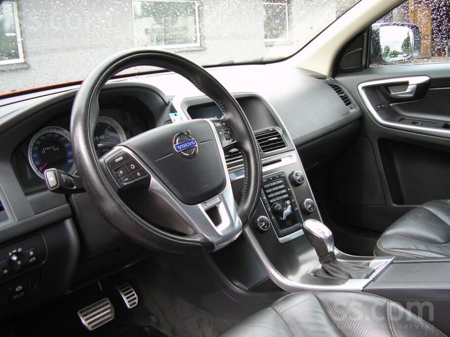 Red Volvo XC60 2012 in Riga, with an engine capacity of 2.00 L and mileage of 0 thousand km for 9950 €, photo 18 on AUTOMOTO.COM.LV