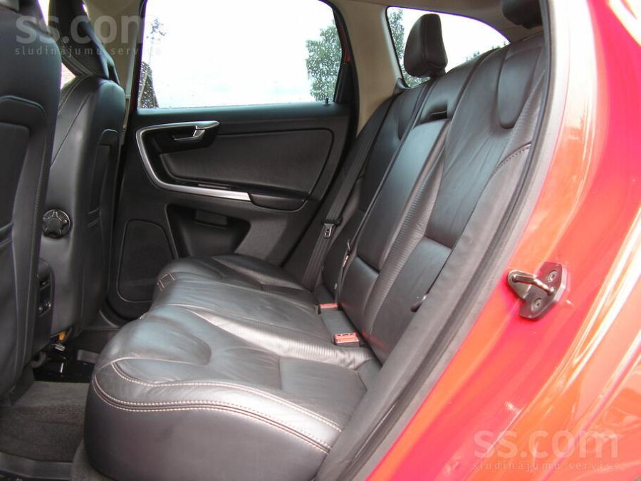 Red Volvo XC60 2012 in Riga, with an engine capacity of 2.00 L and mileage of 0 thousand km for 9950 €, photo 21 on AUTOMOTO.COM.LV