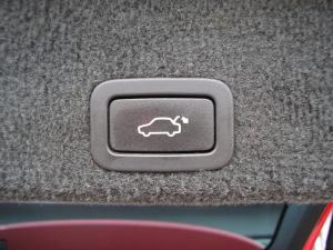 Red Volvo XC60 2012 in Sigulda, with an engine capacity of 2.00 L and mileage of 215 thousand km for 9950 €, photo 25 on AUTOMOTO.COM.LV