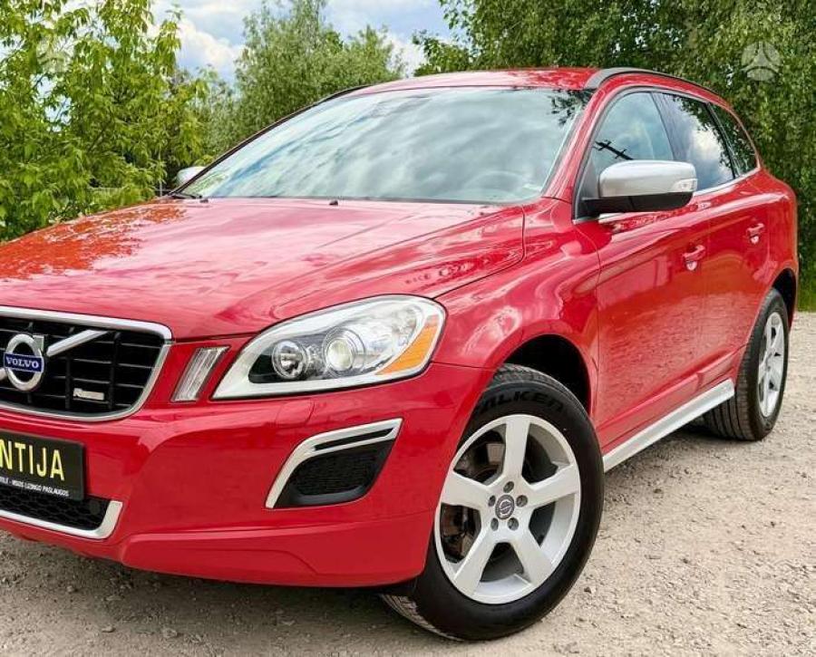Red Volvo XC60 2012 in Siauliai, with an engine capacity of 1.98 L and mileage of 255 thousand km for 12450 €, photo 17 on AUTOMOTO.COM.LV