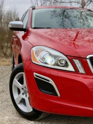 Red Volvo XC60 2012 in Siauliai, with an engine capacity of 1.98 L and mileage of 255 thousand km for 12450 €, photo 18 on AUTOMOTO.COM.LV