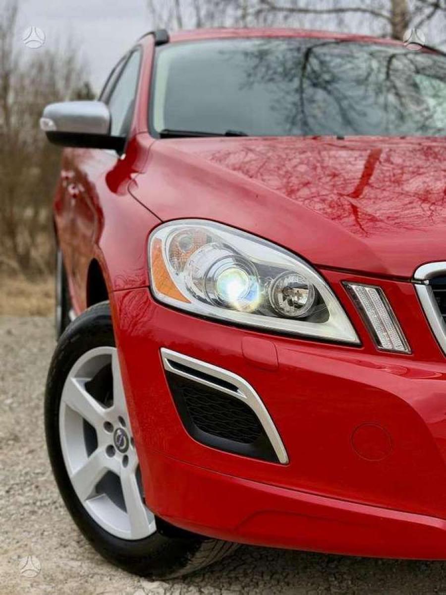 Red Volvo XC60 2012 in Siauliai, with an engine capacity of 1.98 L and mileage of 255 thousand km for 12450 €, photo 18 on AUTOMOTO.COM.LV