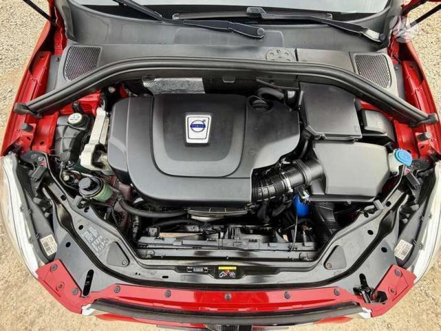 Red Volvo XC60 2012 in Siauliai, with an engine capacity of 1.98 L and mileage of 255 thousand km for 12450 €, photo 38 on AUTOMOTO.COM.LV