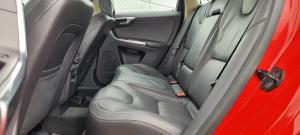 Red Volvo XC60 2013 in Riga, with an engine capacity of 2.40 L and mileage of 213 thousand km for 11500 €, photo 16 on AUTOMOTO.COM.LV