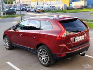 Sarkans Volvo XC60 2013 Kauņa, ar dzinēja tilpumu 2.40 L un nobraukumu 220 tūkst. km par 9500 €, foto 8 vietnē AUTOMOTO.COM.LV
