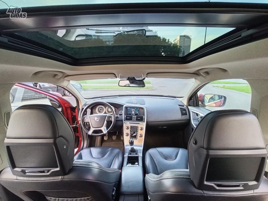 Sarkans Volvo XC60 2013 Kauņa, ar dzinēja tilpumu 2.40 L un nobraukumu 220 tūkst. km par 9500 €, foto 19 vietnē AUTOMOTO.COM.LV