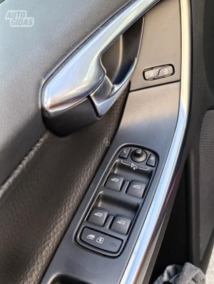 Sarkans Volvo XC60 2013 Kauņa, ar dzinēja tilpumu 2.40 L un nobraukumu 220 tūkst. km par 9500 €, foto 25 vietnē AUTOMOTO.COM.LV