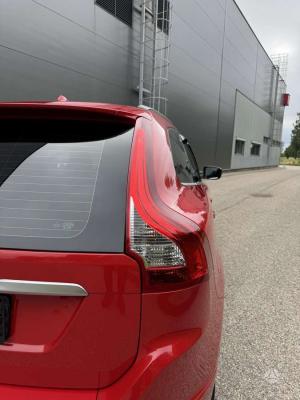 Sarkans Volvo XC60 2013 Alīta, ar dzinēja tilpumu 2.40 L un nobraukumu 272 tūkst. km par 13600 €, foto 36 vietnē AUTOMOTO.COM.LV