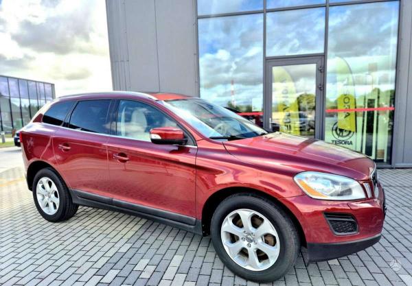 Sarkans Volvo XC60 2013 Šauļi, ar dzinēja tilpumu 3.00 L un nobraukumu 195 tūkst. km par 8500 €, foto 9 vietnē AUTOMOTO.COM.LV