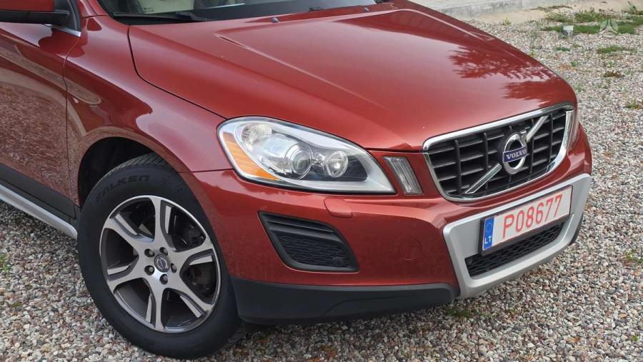 Sarkans Volvo XC60 2013 Raseiniai, ar dzinēja tilpumu 2.40 L un nobraukumu 289 tūkst. km par 7999 €, foto 4 vietnē AUTOMOTO.COM.LV