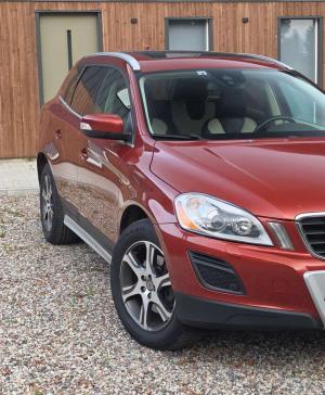 Sarkans Volvo XC60 2013 Raseiniai, ar dzinēja tilpumu 2.40 L un nobraukumu 289 tūkst. km par 7999 €, foto 5 vietnē AUTOMOTO.COM.LV