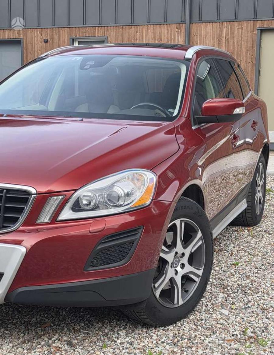 Sarkans Volvo XC60 2013 Raseiniai, ar dzinēja tilpumu 2.40 L un nobraukumu 289 tūkst. km par 7999 €, foto 6 vietnē AUTOMOTO.COM.LV
