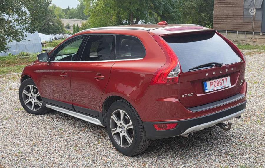 Sarkans Volvo XC60 2013 Raseiniai, ar dzinēja tilpumu 2.40 L un nobraukumu 289 tūkst. km par 7999 €, foto 7 vietnē AUTOMOTO.COM.LV