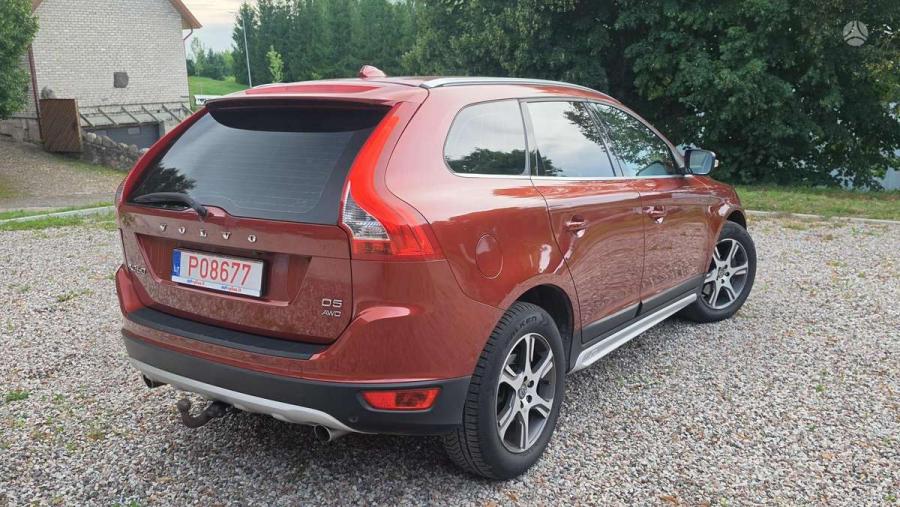 Sarkans Volvo XC60 2013 Raseiniai, ar dzinēja tilpumu 2.40 L un nobraukumu 289 tūkst. km par 7999 €, foto 8 vietnē AUTOMOTO.COM.LV