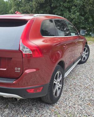 Sarkans Volvo XC60 2013 Raseiniai, ar dzinēja tilpumu 2.40 L un nobraukumu 289 tūkst. km par 7999 €, foto 9 vietnē AUTOMOTO.COM.LV