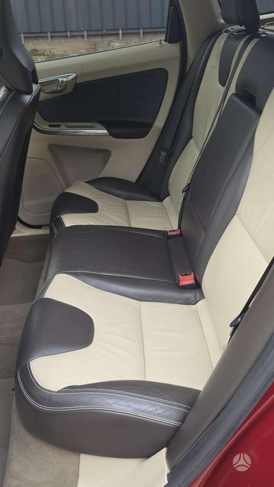 Sarkans Volvo XC60 2013 Raseiniai, ar dzinēja tilpumu 2.40 L un nobraukumu 289 tūkst. km par 7999 €, foto 21 vietnē AUTOMOTO.COM.LV