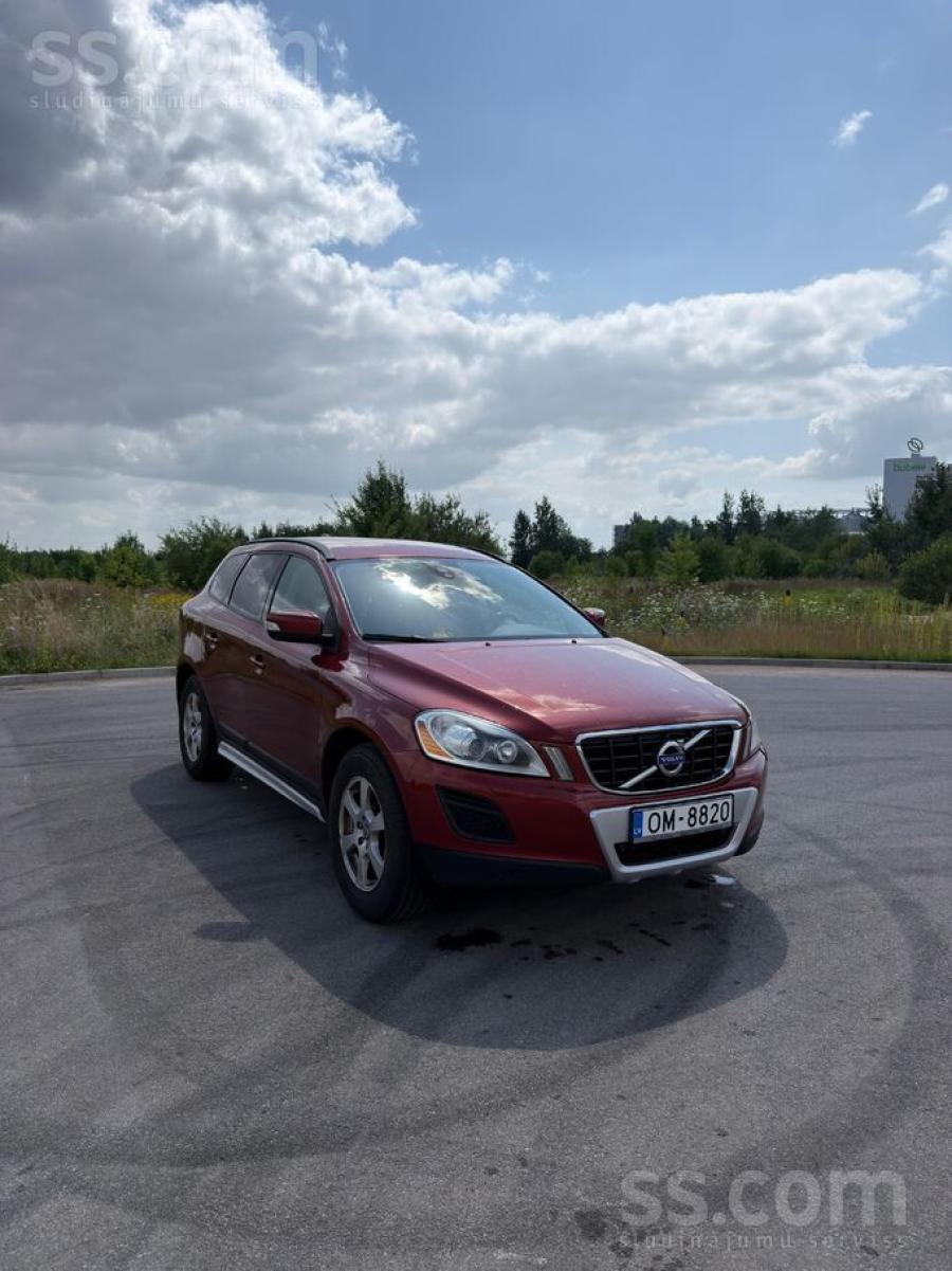 Sarkans Volvo XC60 2013 Dobele, ar dzinēja tilpumu 2.40 L un nobraukumu 309 tūkst. km par 8999 €, foto 3 vietnē AUTOMOTO.COM.LV