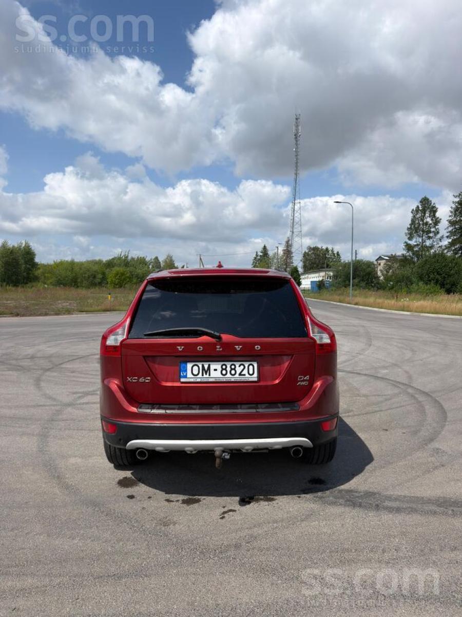 Sarkans Volvo XC60 2013 Dobele, ar dzinēja tilpumu 2.40 L un nobraukumu 309 tūkst. km par 8999 €, foto 6 vietnē AUTOMOTO.COM.LV