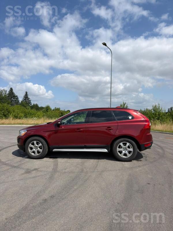 Sarkans Volvo XC60 2013 Dobele, ar dzinēja tilpumu 2.40 L un nobraukumu 309 tūkst. km par 8999 €, foto 8 vietnē AUTOMOTO.COM.LV
