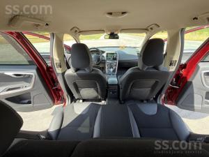 Sarkans Volvo XC60 2013 Dobele, ar dzinēja tilpumu 2.40 L un nobraukumu 309 tūkst. km par 8999 €, foto 12 vietnē AUTOMOTO.COM.LV