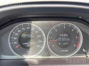 Sarkans Volvo XC60 2013 Dobele, ar dzinēja tilpumu 2.40 L un nobraukumu 309 tūkst. km par 8999 €, foto 19 vietnē AUTOMOTO.COM.LV