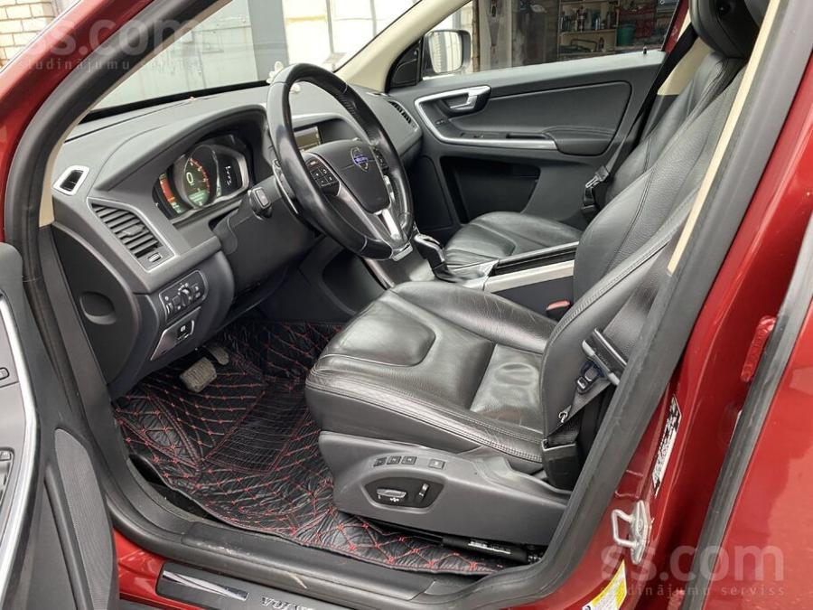Red Volvo XC60 2014 in Riga, with an engine capacity of 3.00 L and mileage of 72 thousand km for 12500 €, photo 4 on AUTOMOTO.COM.LV