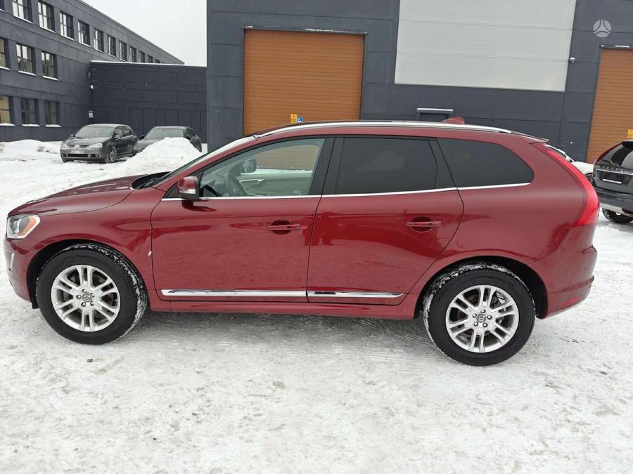 Sarkans Volvo XC60 2014 Kauņa, ar dzinēja tilpumu 3.20 L un nobraukumu 106 tūkst. km par 12900 €, foto 2 vietnē AUTOMOTO.COM.LV