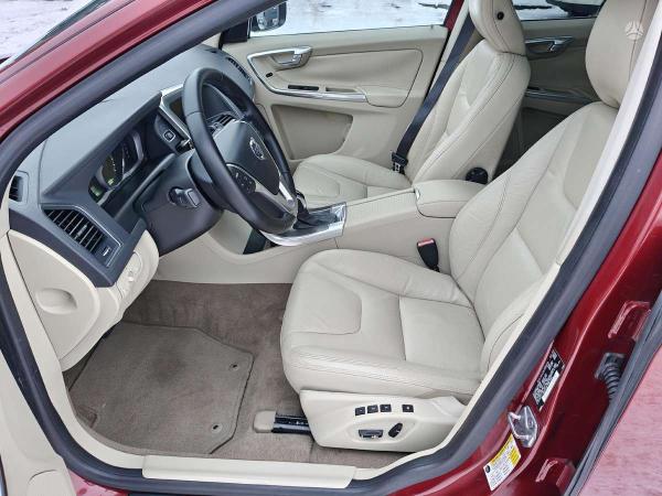 Sarkans Volvo XC60 2014 Kauņa, ar dzinēja tilpumu 3.20 L un nobraukumu 106 tūkst. km par 12400 €, foto 11 vietnē AUTOMOTO.COM.LV