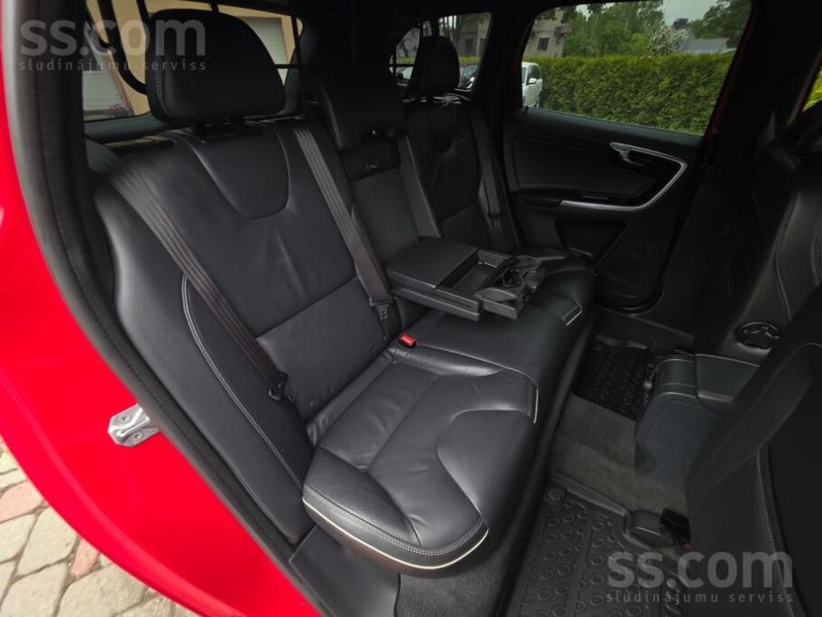 Red Volvo XC60 2014 in Riga, with an engine capacity of 2.40 L and mileage of 0 thousand km for 11950 €, photo 17 on AUTOMOTO.COM.LV