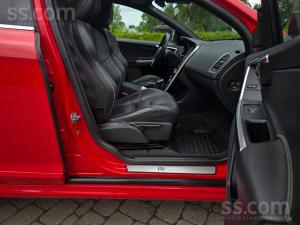 Red Volvo XC60 2014 in Riga, with an engine capacity of 2.40 L and mileage of 0 thousand km for 11950 €, photo 19 on AUTOMOTO.COM.LV