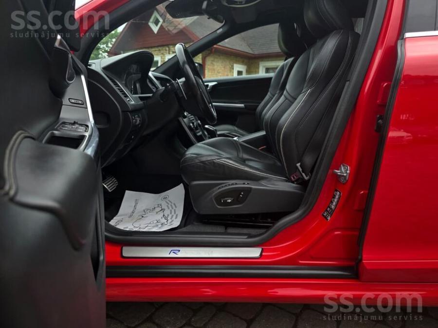 Red Volvo XC60 2014 in Riga, with an engine capacity of 2.40 L and mileage of 0 thousand km for 11950 €, photo 23 on AUTOMOTO.COM.LV