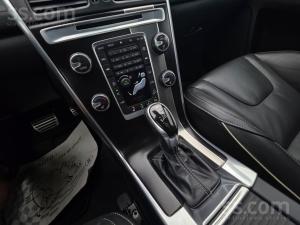 Red Volvo XC60 2014 in Riga, with an engine capacity of 2.40 L and mileage of 0 thousand km for 11950 €, photo 25 on AUTOMOTO.COM.LV