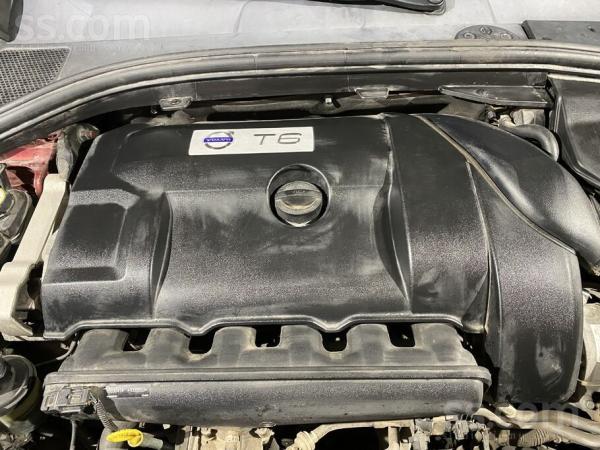 Sarkans Volvo XC60 2014 Rīga, ar dzinēja tilpumu 3.00 L un nobraukumu 72 tūkst. km par 10250 €, foto 7 vietnē AUTOMOTO.COM.LV