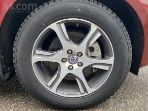 Sarkans Volvo XC60 2014 Rīga, ar dzinēja tilpumu 3.00 L un nobraukumu 72 tūkst. km par 10250 €, foto 9 vietnē AUTOMOTO.COM.LV