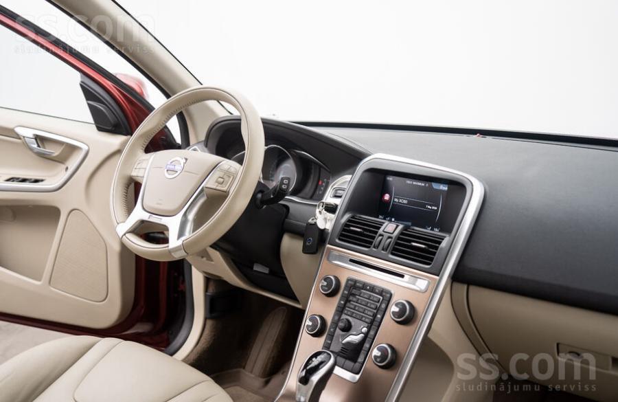 Sarkans Volvo XC60 2014 Rīga, ar dzinēja tilpumu 3.00 L un nobraukumu 160 tūkst. km par 13999 €, foto 12 vietnē AUTOMOTO.COM.LV