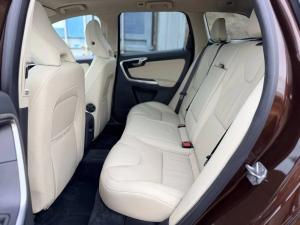 Sarkans Volvo XC60 2014 Rīga, ar dzinēja tilpumu 2.00 L un nobraukumu 194 tūkst. km par 14500 €, foto 8 vietnē AUTOMOTO.COM.LV