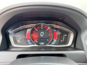 Sarkans Volvo XC60 2014 Rīga, ar dzinēja tilpumu 2.00 L un nobraukumu 194 tūkst. km par 14500 €, foto 15 vietnē AUTOMOTO.COM.LV