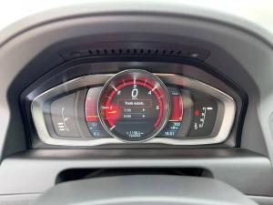 Sarkans Volvo XC60 2014 Rīga, ar dzinēja tilpumu 2.00 L un nobraukumu 194 tūkst. km par 14500 €, foto 17 vietnē AUTOMOTO.COM.LV