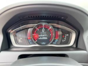Sarkans Volvo XC60 2014 Rīga, ar dzinēja tilpumu 2.00 L un nobraukumu 194 tūkst. km par 14500 €, foto 18 vietnē AUTOMOTO.COM.LV