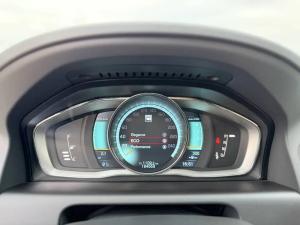 Sarkans Volvo XC60 2014 Rīga, ar dzinēja tilpumu 2.00 L un nobraukumu 194 tūkst. km par 14500 €, foto 20 vietnē AUTOMOTO.COM.LV