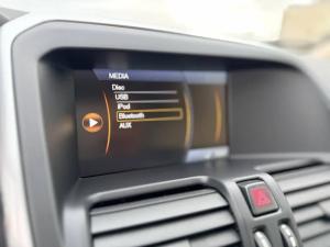 Sarkans Volvo XC60 2014 Rīga, ar dzinēja tilpumu 2.00 L un nobraukumu 194 tūkst. km par 14500 €, foto 23 vietnē AUTOMOTO.COM.LV