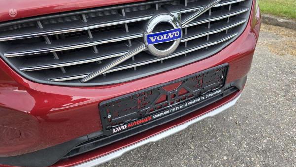 Red Volvo XC60 2014 in Siauliai, with an engine capacity of 2.40 L and mileage of 211 thousand km for 13350 €, photo 10 on AUTOMOTO.COM.LV
