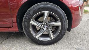 Sarkans Volvo XC60 2014 Šauļi, ar dzinēja tilpumu 2.40 L un nobraukumu 211 tūkst. km par 13350 €, foto 14 vietnē AUTOMOTO.COM.LV